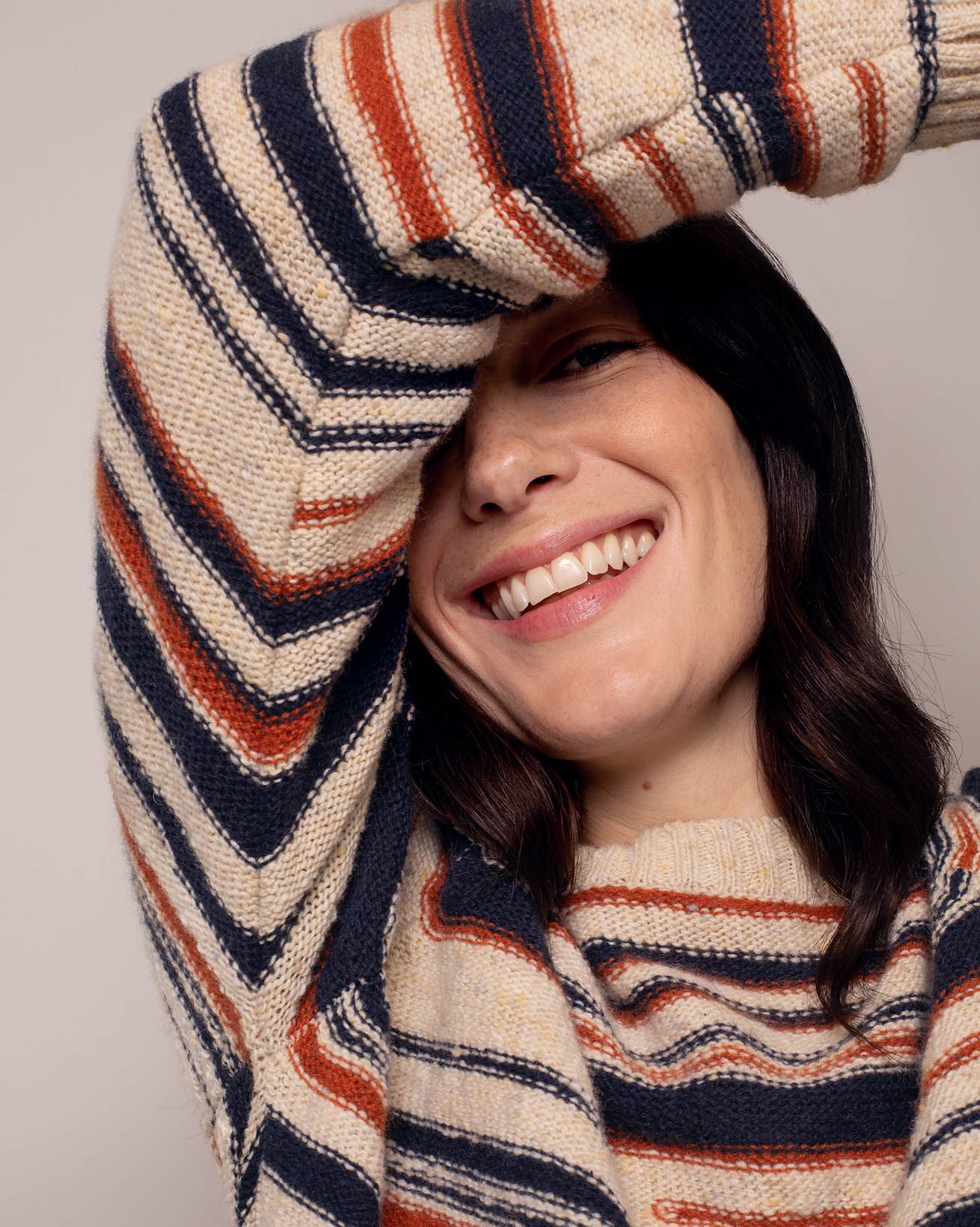 Donegal-Mix Pullover mit unterbrochenem Streifenmuster